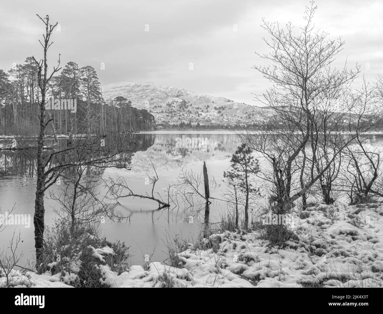 Aviemore snow loch Black and White Stock Photos & Images - Alamy