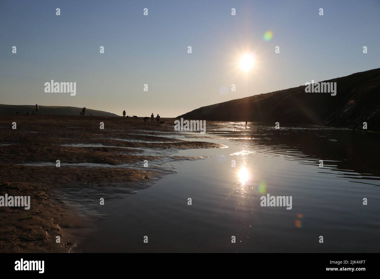 Beach summer paddling sand cornwall hi-res stock photography and images ...