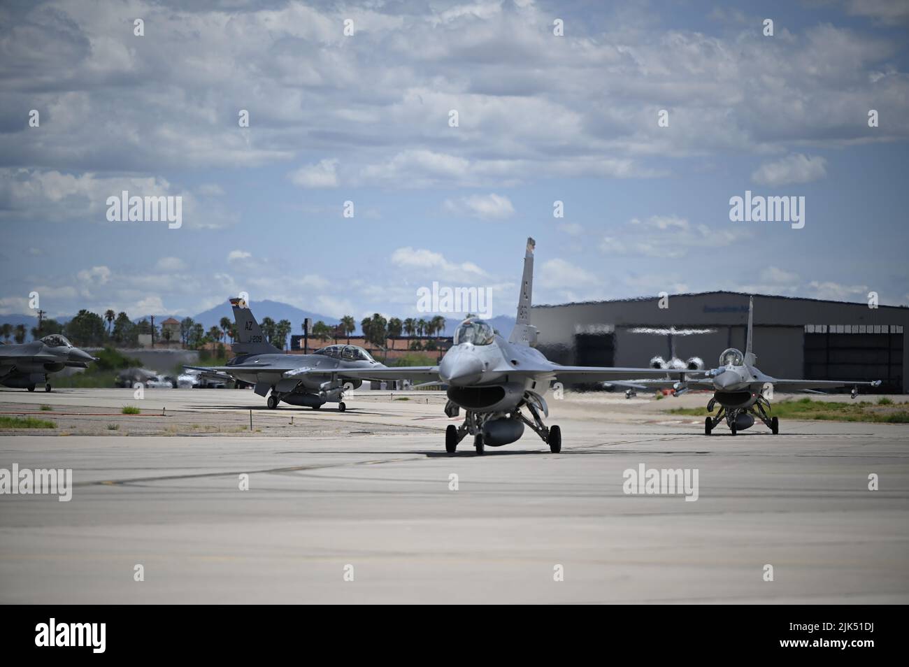 Line of f 16s hi-res stock photography and images - Alamy
