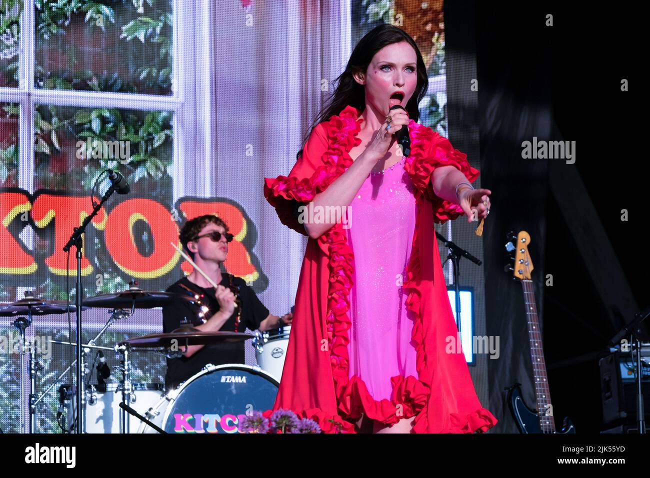 Sophie Michelle Ellis-Bextor, English model, singer and songwriter ...