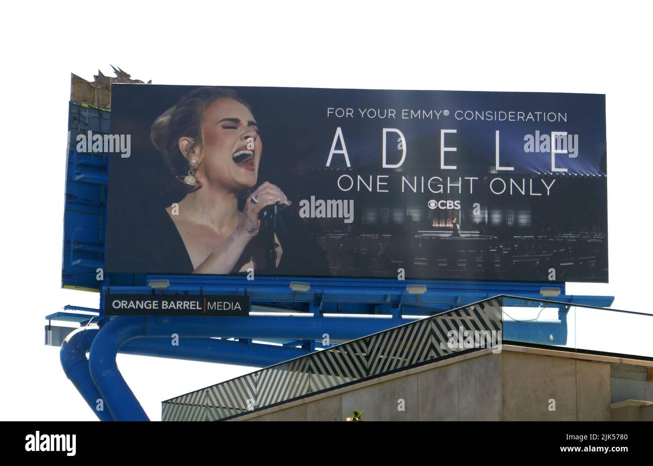 Adele singer 2022 hi-res stock photography and images - Alamy