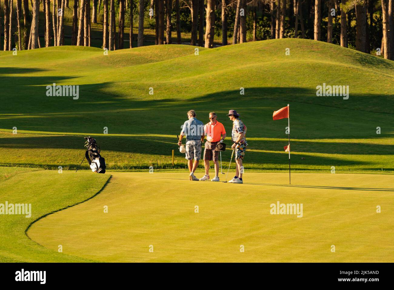 Golf handshake hi-res stock photography and images - Alamy