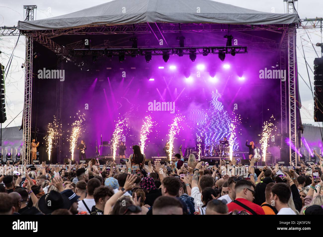 Loosefest crowd hi-res stock photography and images - Alamy