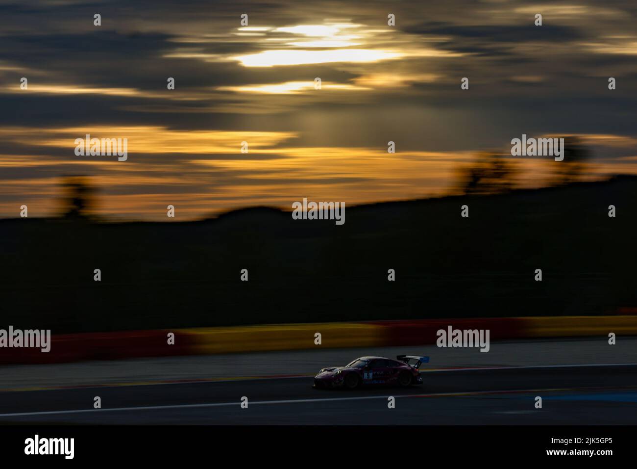 09 Herberth Motorsport, Porsche 911 GT3-R of Antares AU, Kevin TSE ...