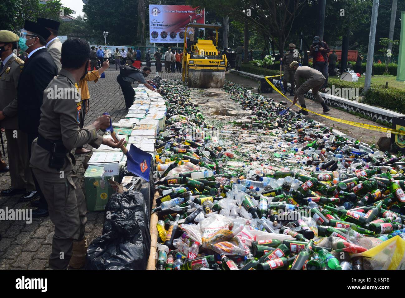 Bogor, Indonesia, 2020 : extermination of liquor by the local ...