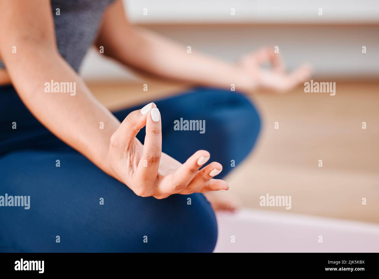 Focusing on wellness woman hi-res stock photography and images - Alamy
