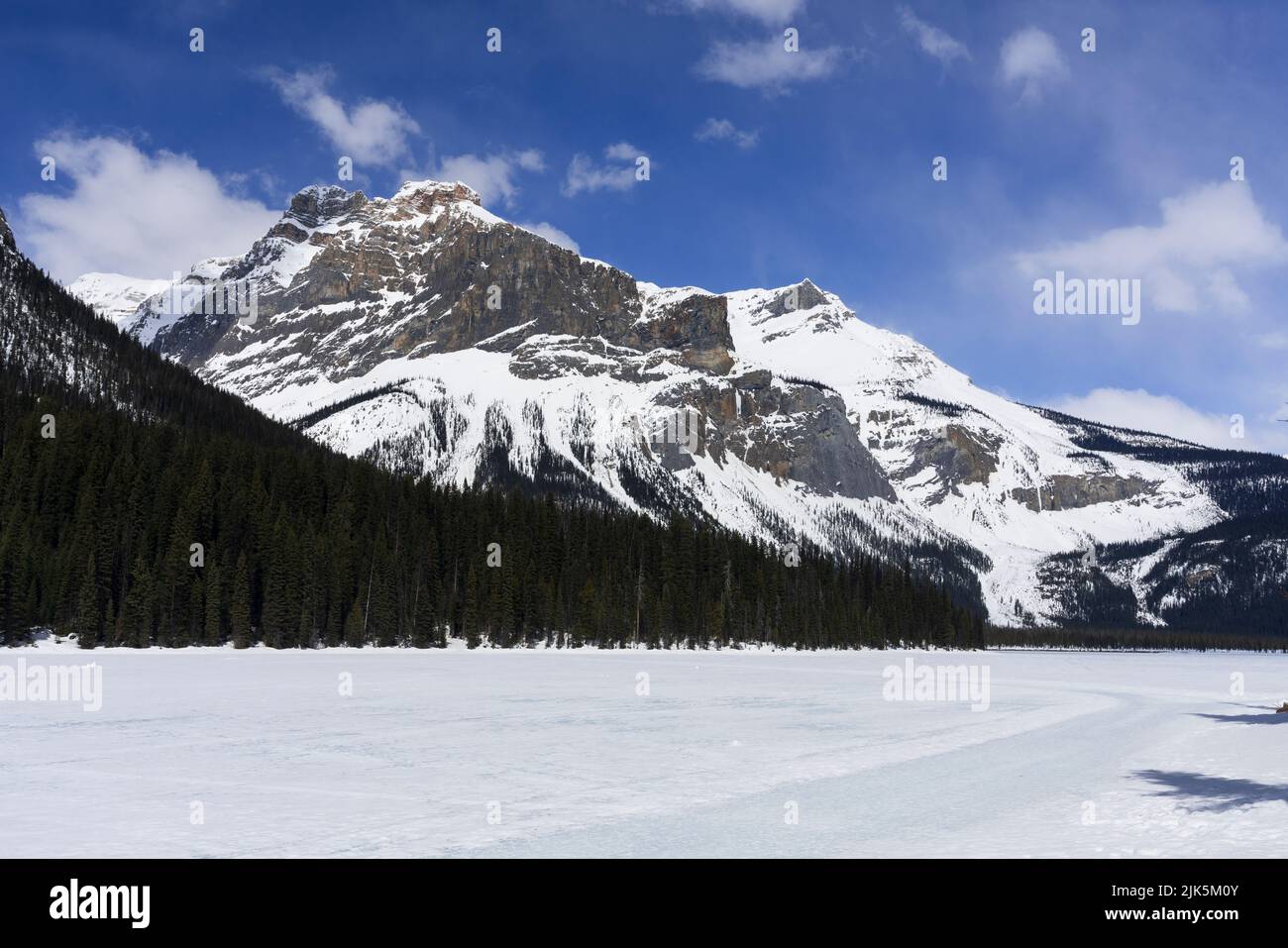 Emerald Lake in winter, Yoho National Park, British Columbia, Canada ...