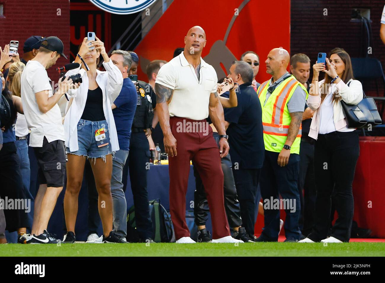 Dwayne Johnsons Wife 2022