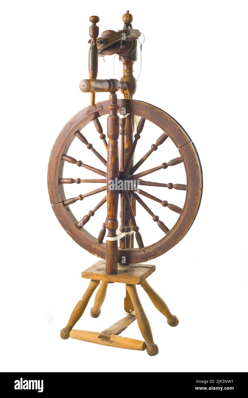 Traditional spinning wheel hi-res stock photography and images - Alamy