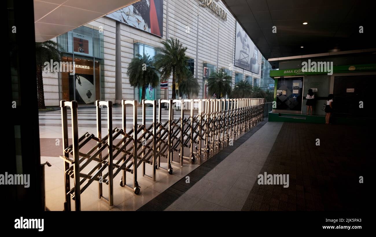 Expandable structure hi-res stock photography and images - Alamy