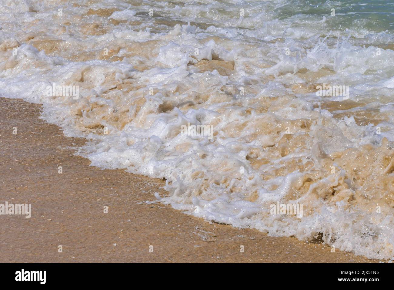 Foam line on beach hi-res stock photography and images - Alamy