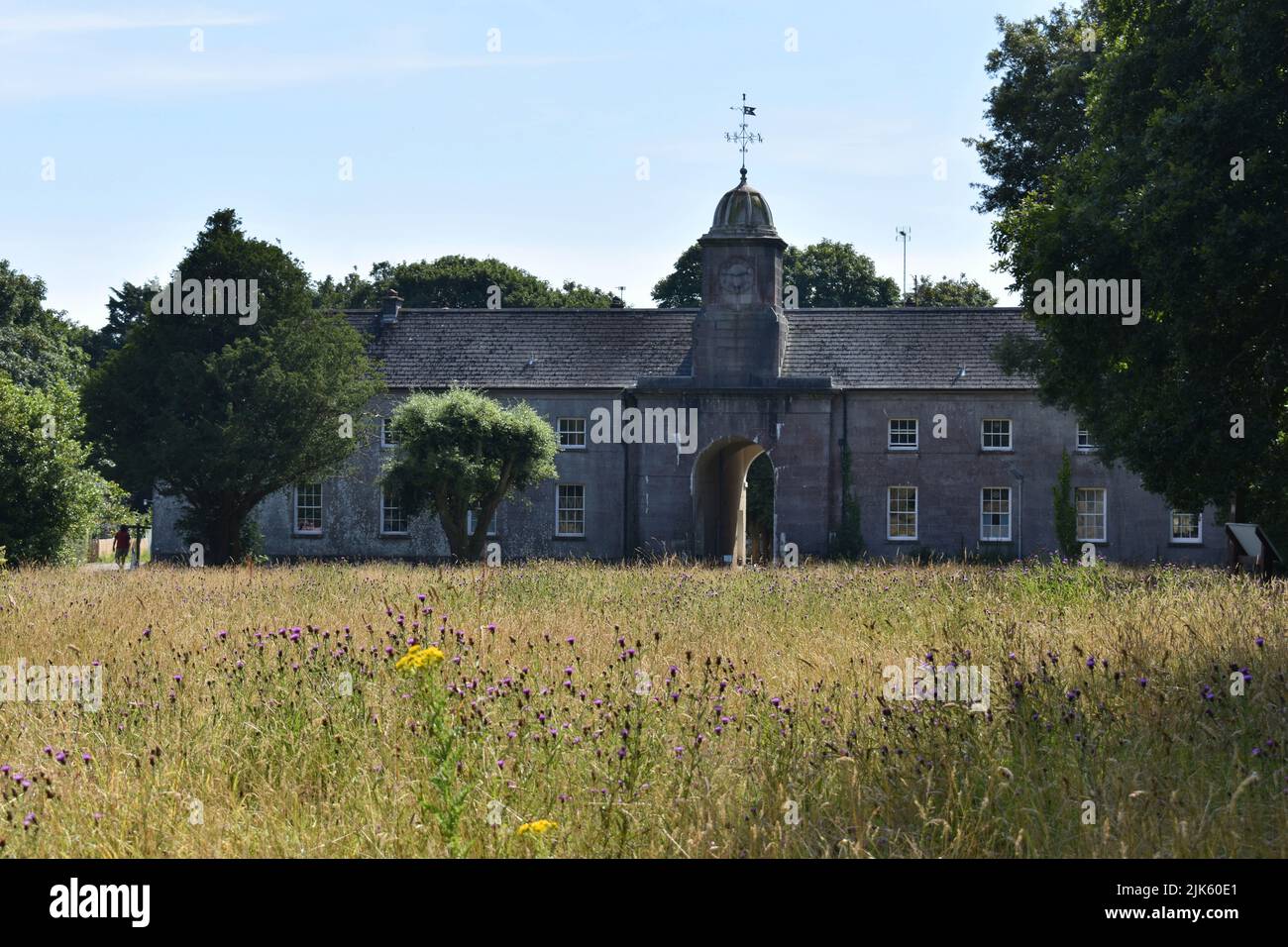 Stable and coach house block hi-res stock photography and images - Alamy