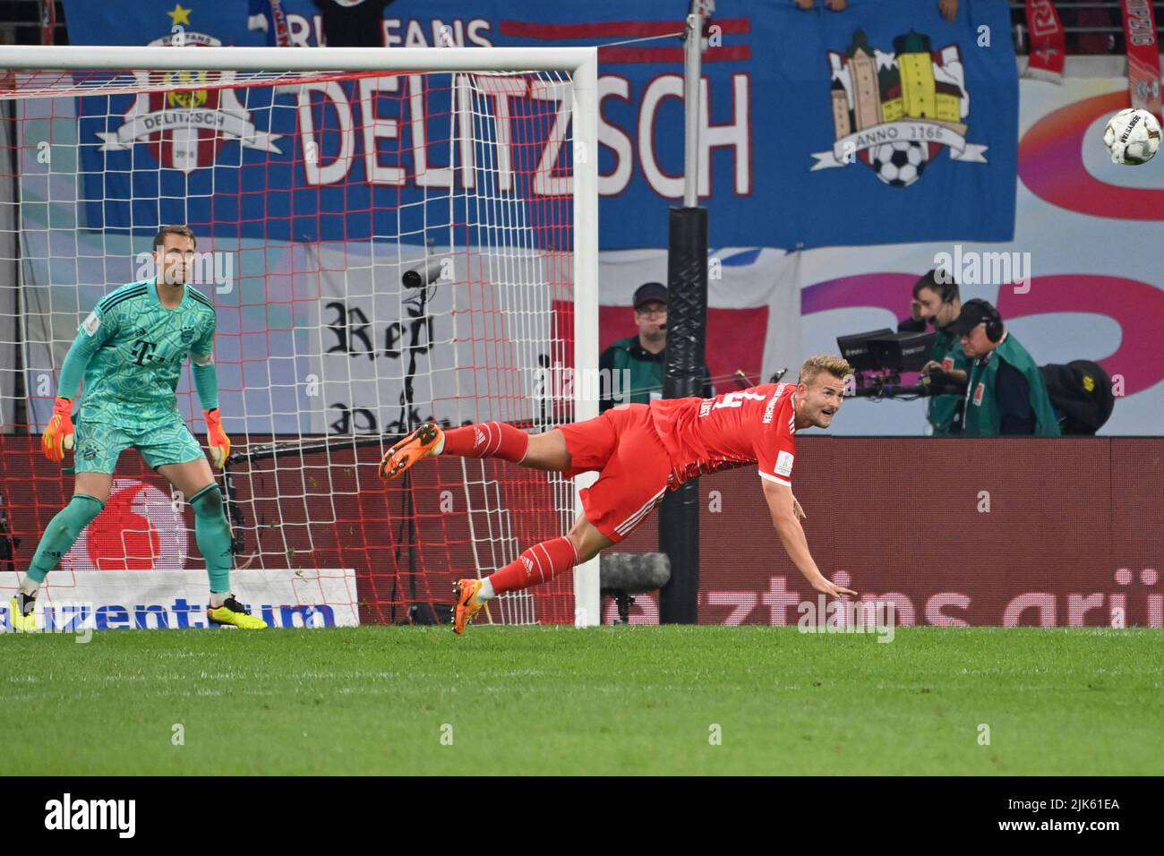 Leipzig, Deutschland. 30th July, 2022. Matthijs DE LIGT (FC Bayern ...