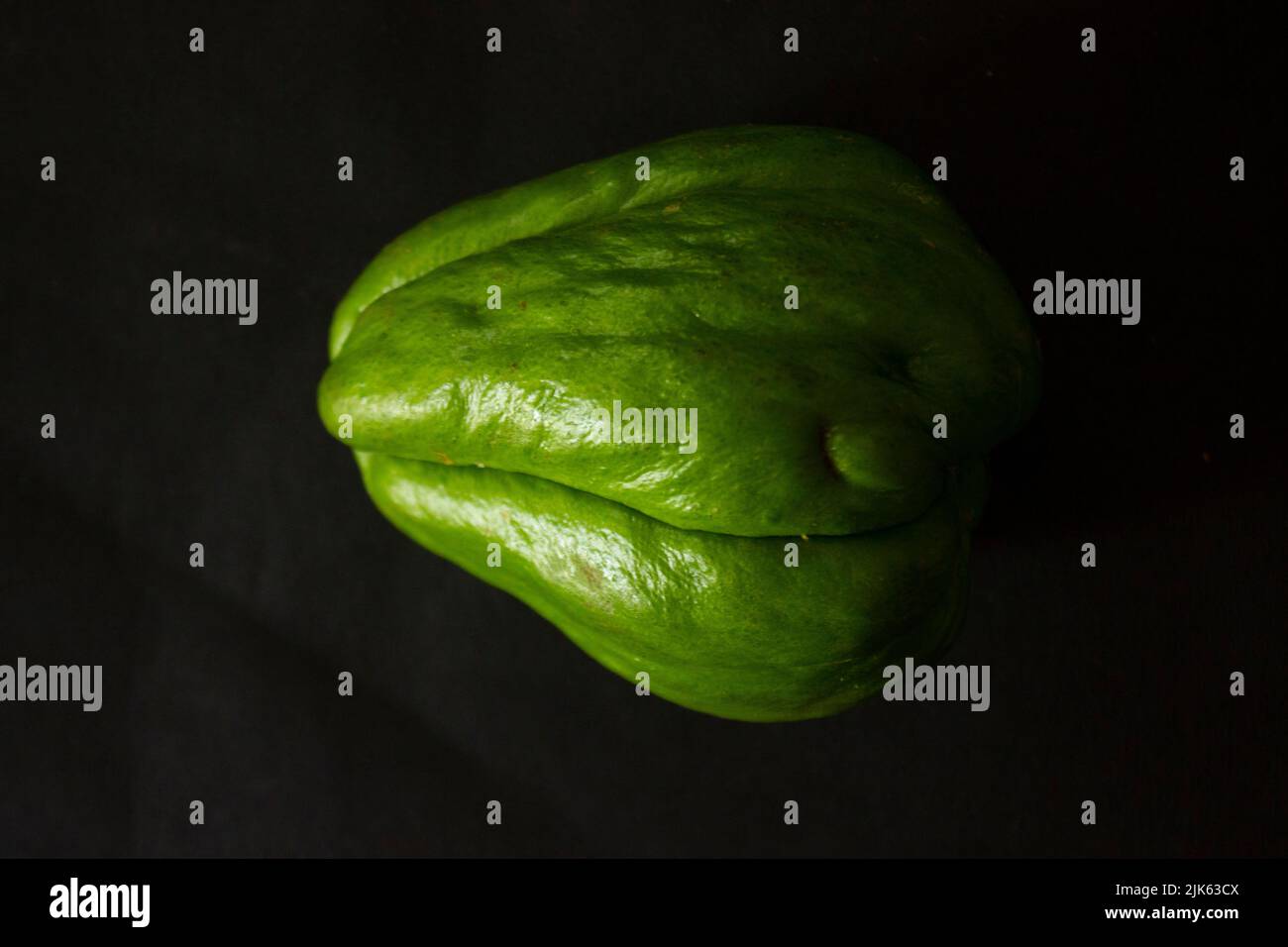 Labu siam(jipang) or chayote isolated on white background. Organic ...