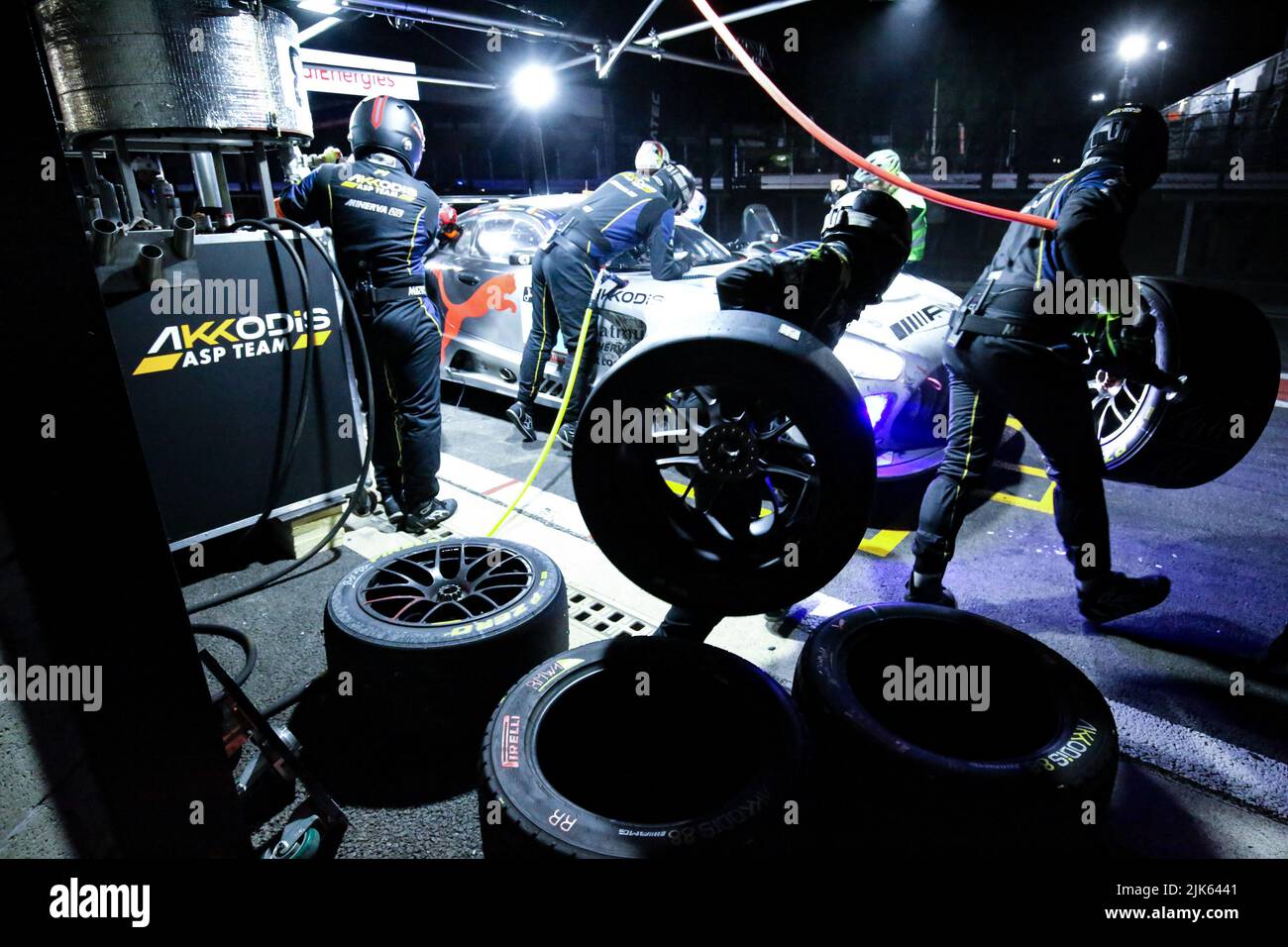 Pit stop,AKKODIS ASP Team Mercedes-AMG GT3 Stock Photo - Alamy