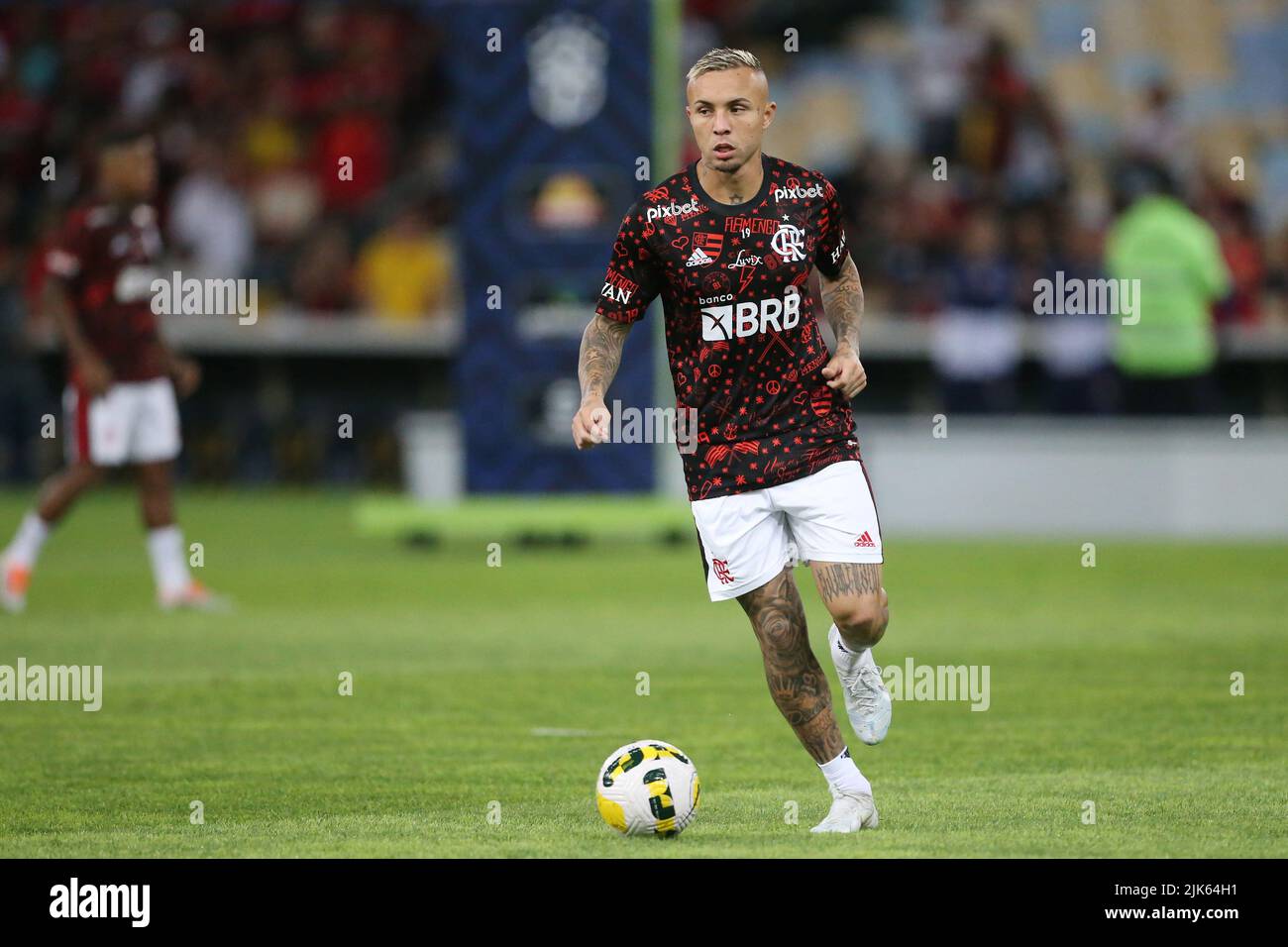 Everton Cebolinha do Flamengo, momentos antes da partida entre Flamengo ...