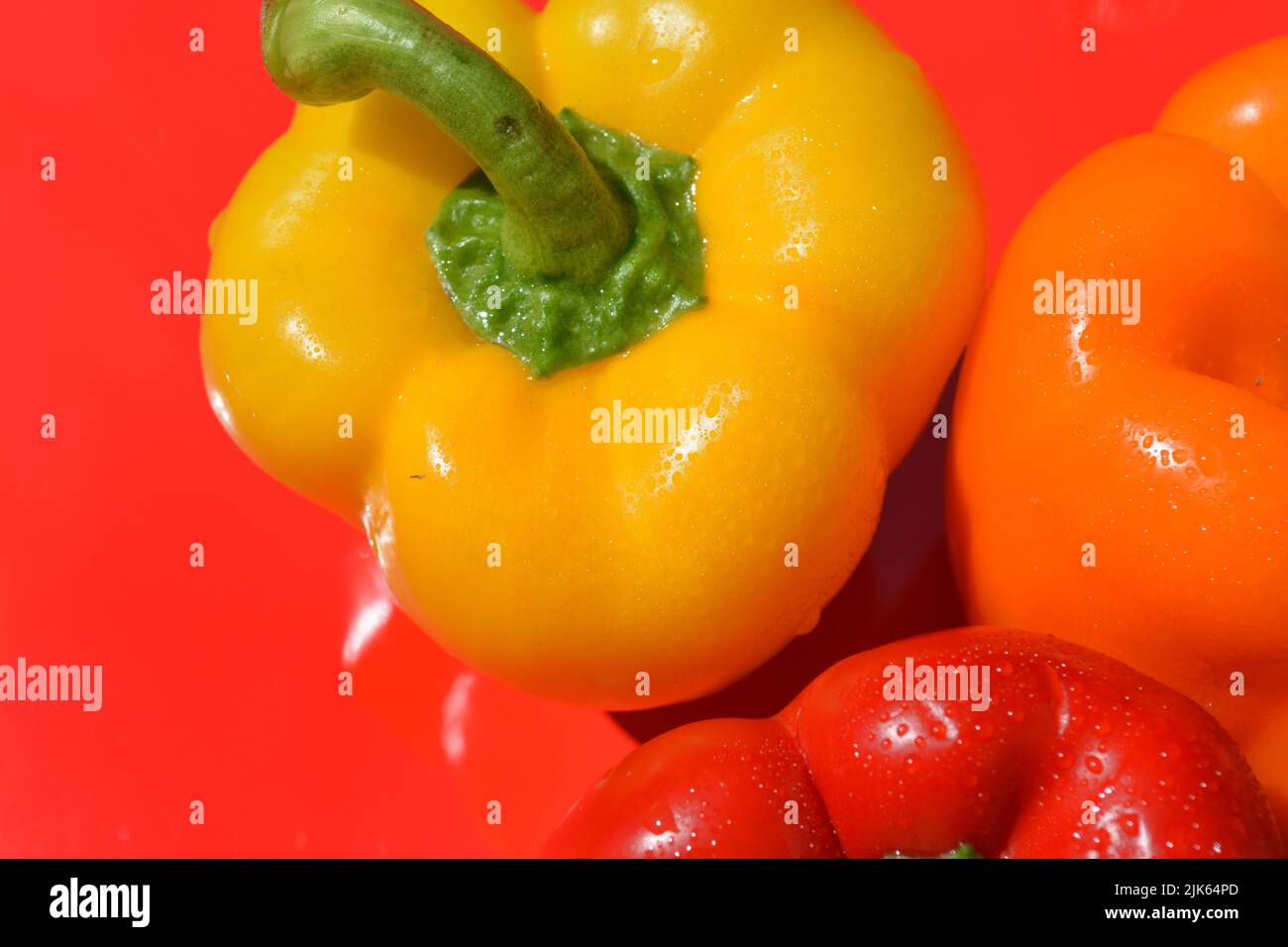 Group of shiny red peppers hi-res stock photography and images - Alamy