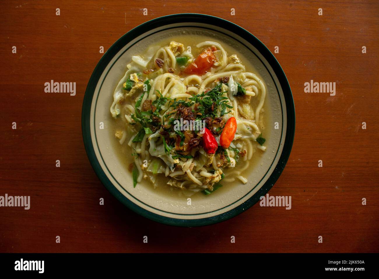 Mie godog Jawa or bakmi jawa or java noodle or Mie rebus or boiled ...