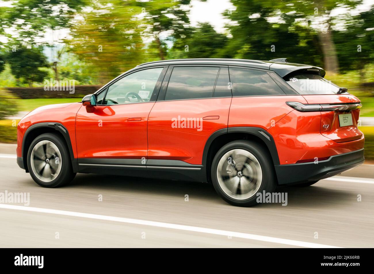 A Nio ES7 Premier Version being driven on an official media test in the ...