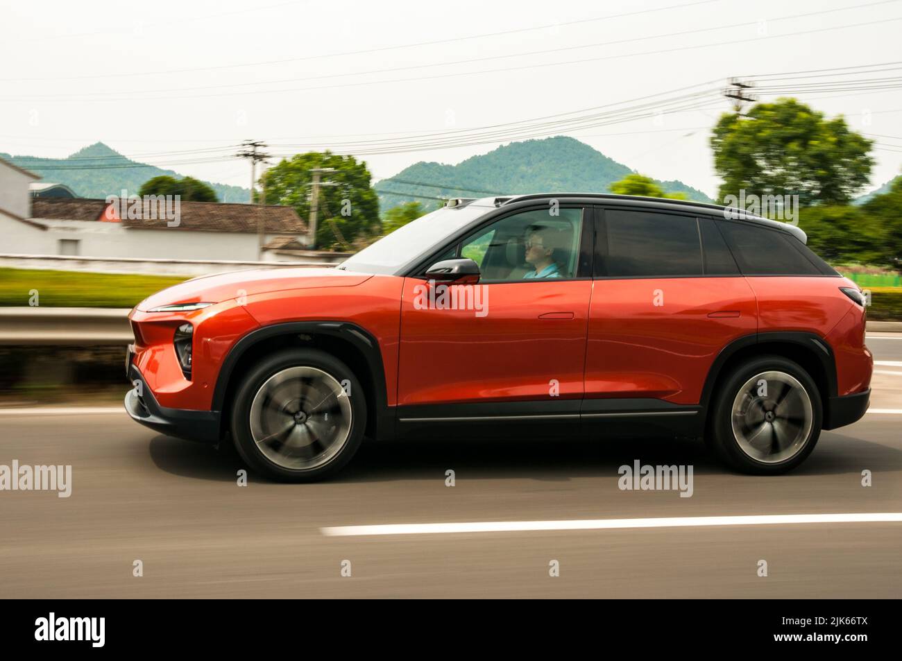 A Nio ES7 Premier Version being driven on an official media test in the ...