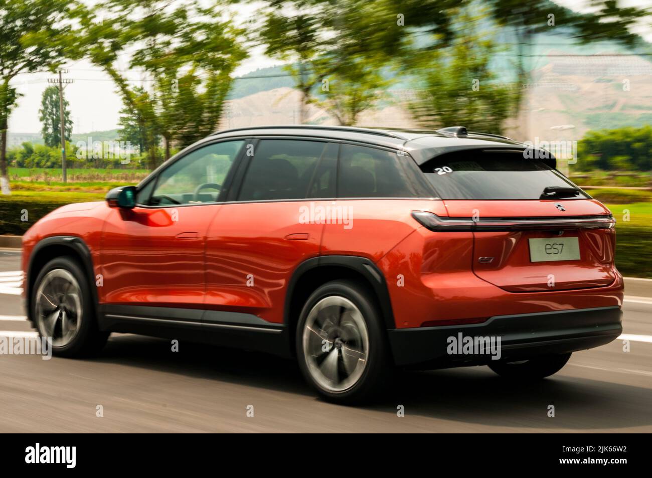 A Nio ES7 Premier Version being driven on an official media test in the ...