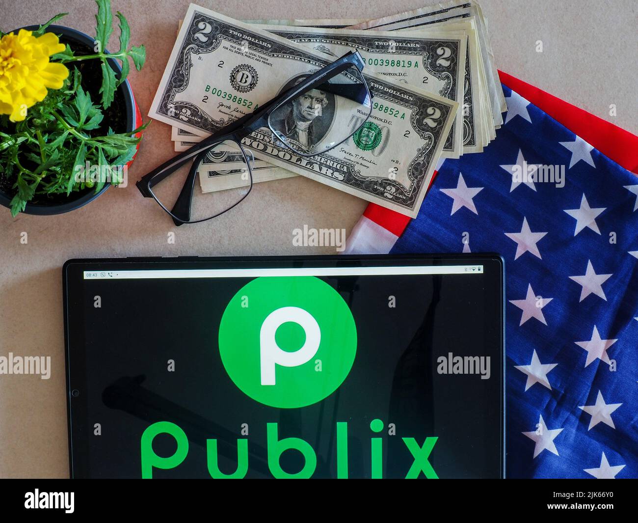 Publix brand and logo hi-res stock photography and images - Alamy