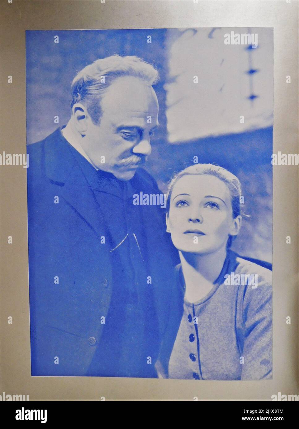 EDMUND GWENN and MADELEINE CARROLL in I WAS A SPY 1933 director VICTOR ...