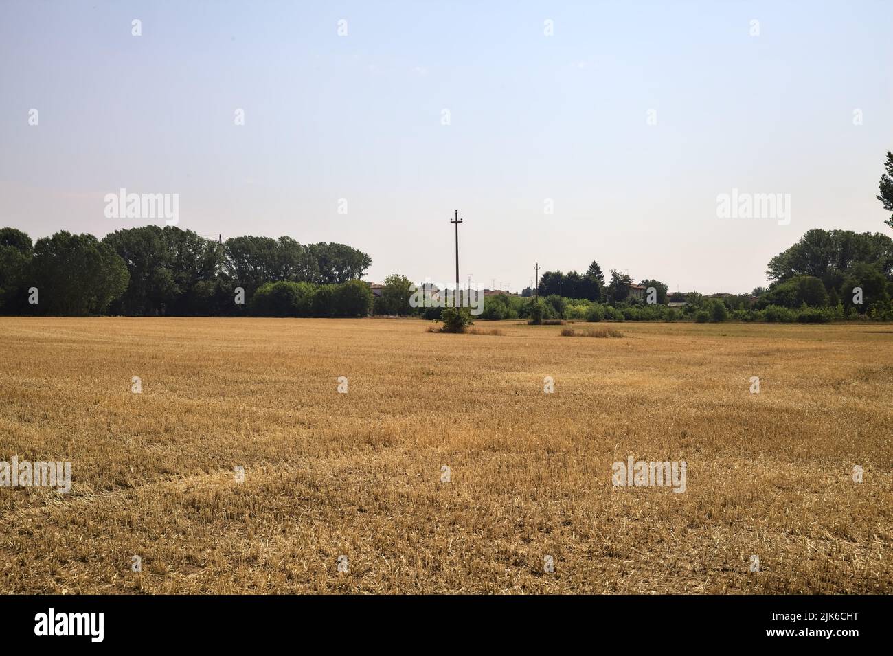 Mowed green lawn sky cloud hi-res stock photography and images - Alamy
