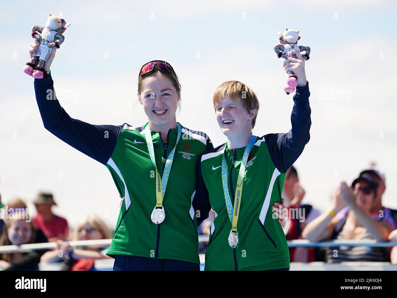Northern Ireland's Chloe Maccombe (right) and her guide Catherine Sands ...