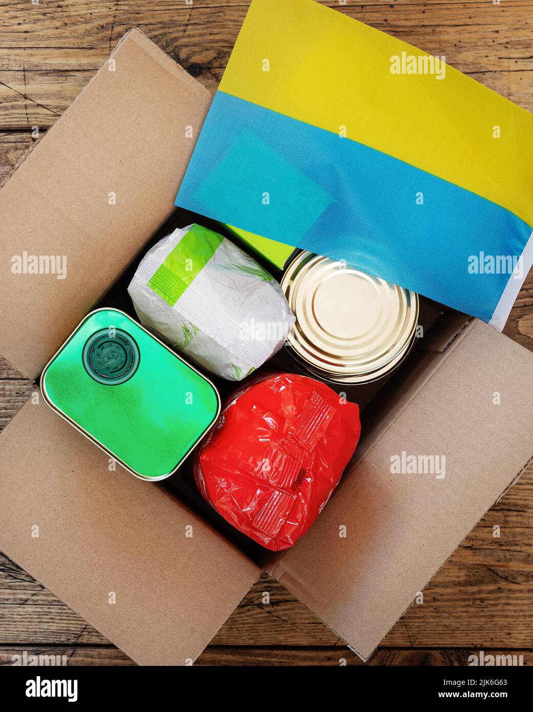 Charity food pack hi-res stock photography and images - Alamy