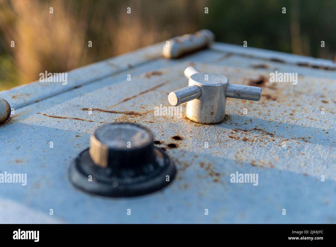 Stolen tree hi-res stock photography and images - Alamy