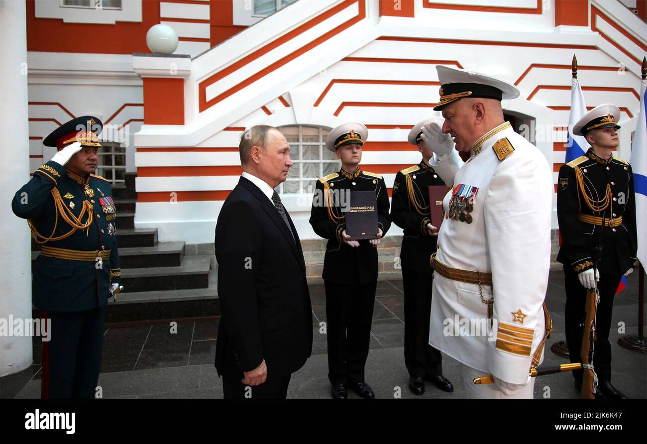 Commander in chief russian navy admiral vladimir hi-res stock ...