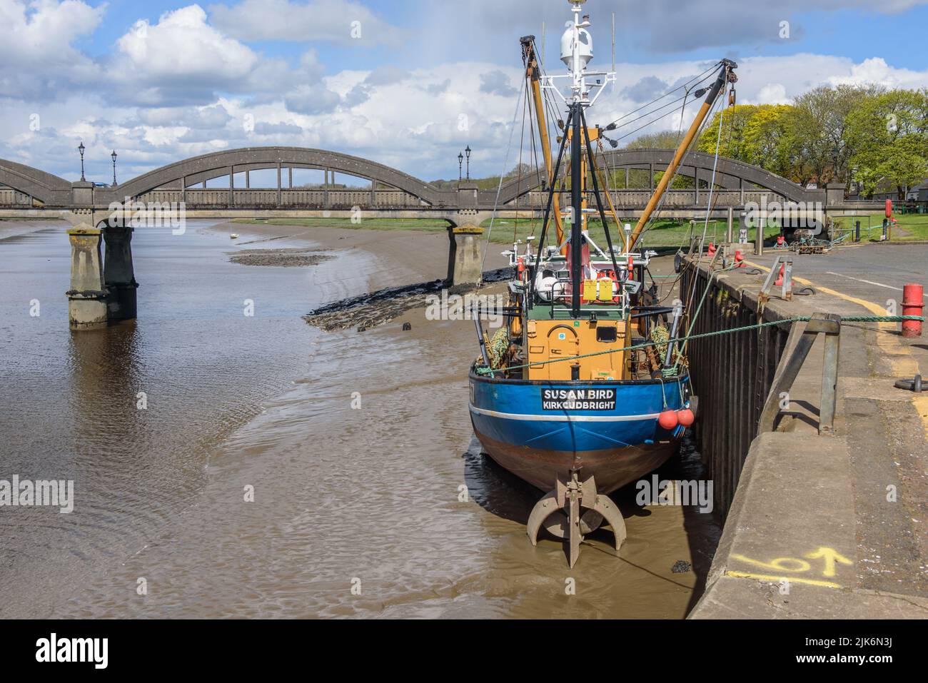 Kirkcudbright Harbour on the River Dee Estuary , Dumfries and Galloway ...