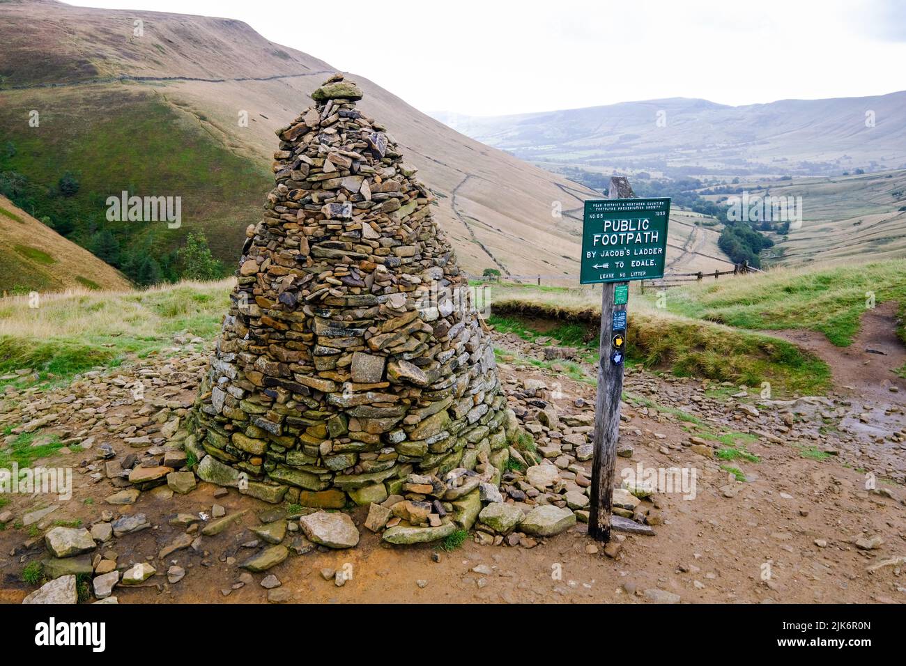 Cairn kinder scout hi-res stock photography and images - Alamy