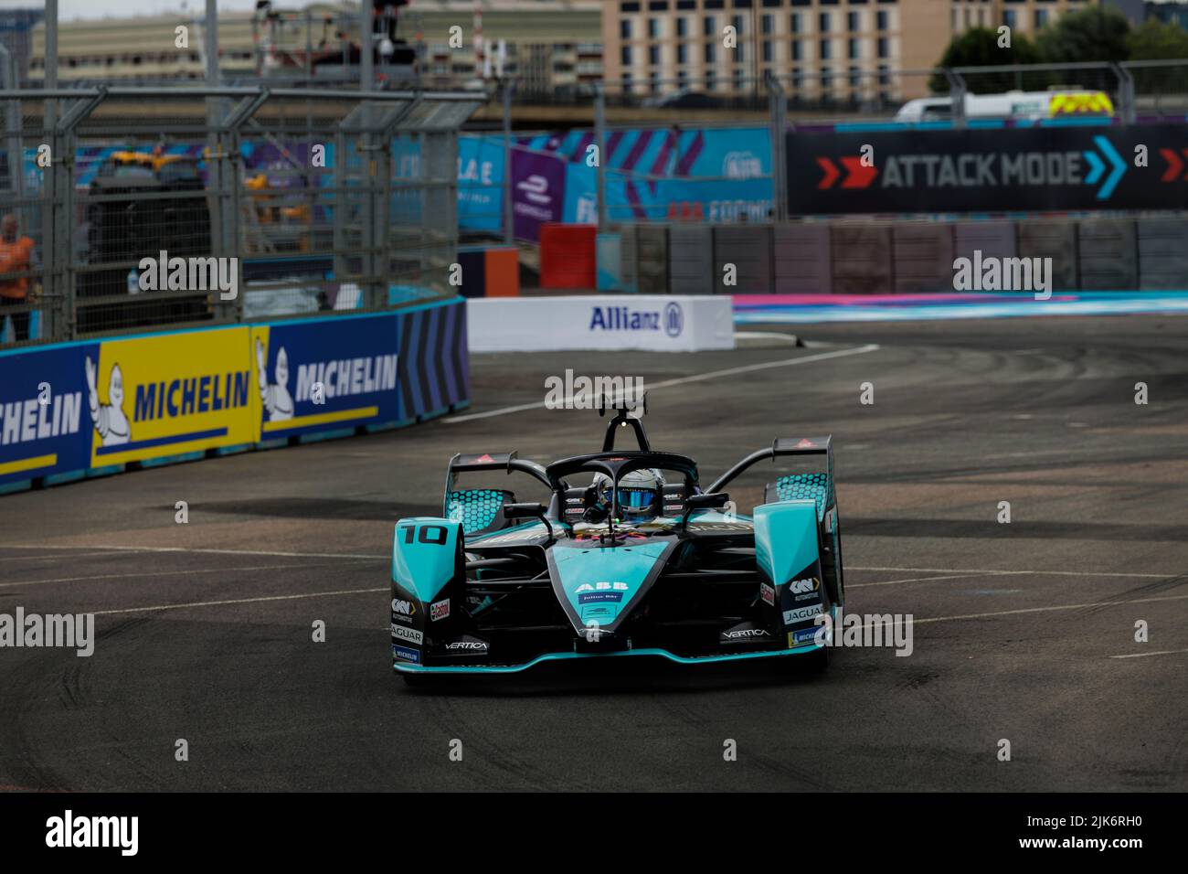 London, UK. 31st July, 2022. 31st July 2022; ExCel E-Prix Circuit, Docklands, London, England ...