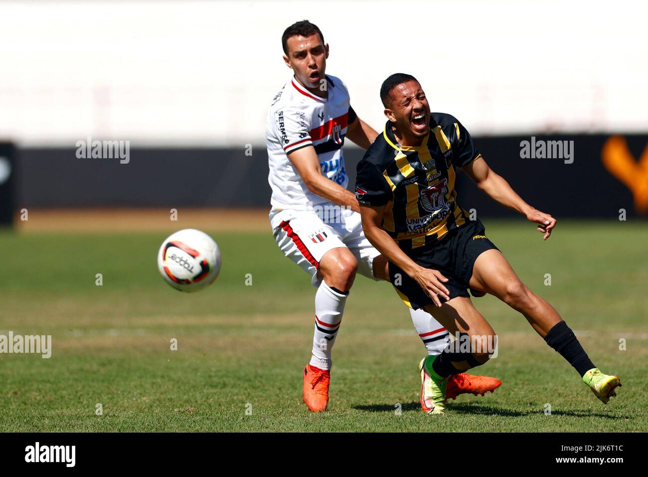 Cruz redonda hi-res stock photography and images - Alamy