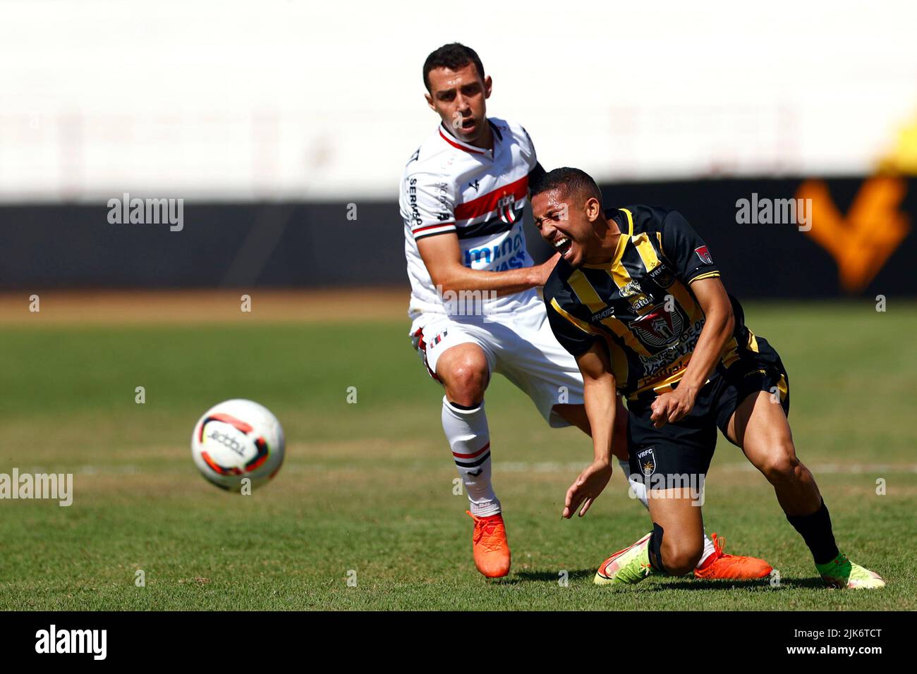 Cruz redonda hi-res stock photography and images - Alamy