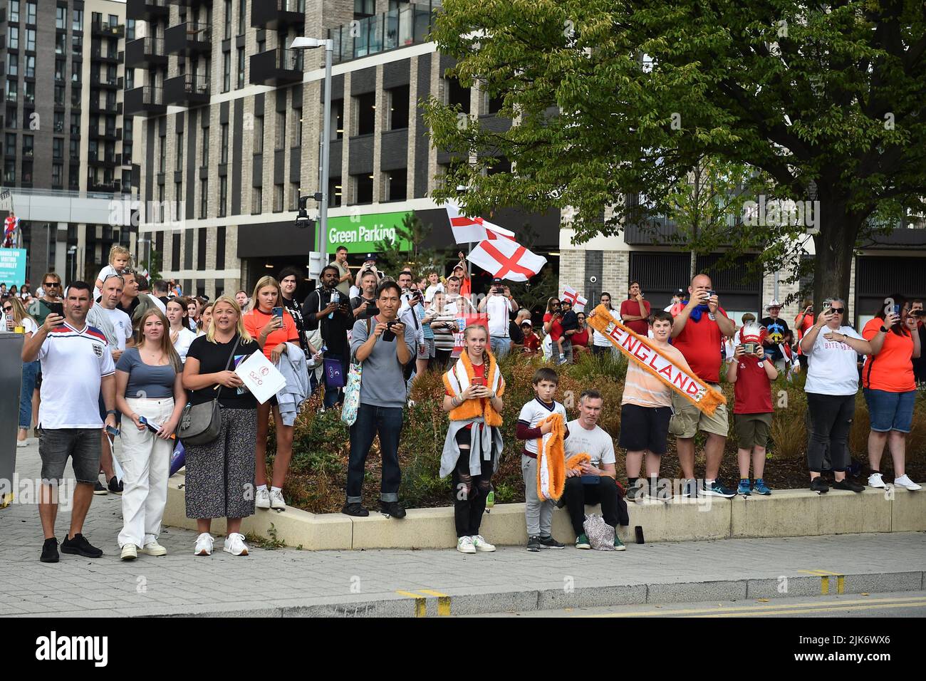 England team bus hi-res stock photography and images - Alamy