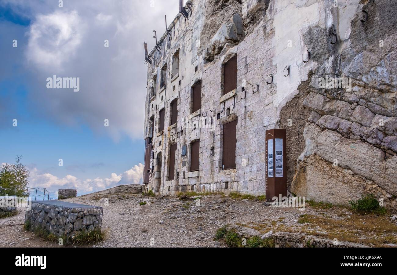 Fort of pizzo hi-res stock photography and images - Alamy