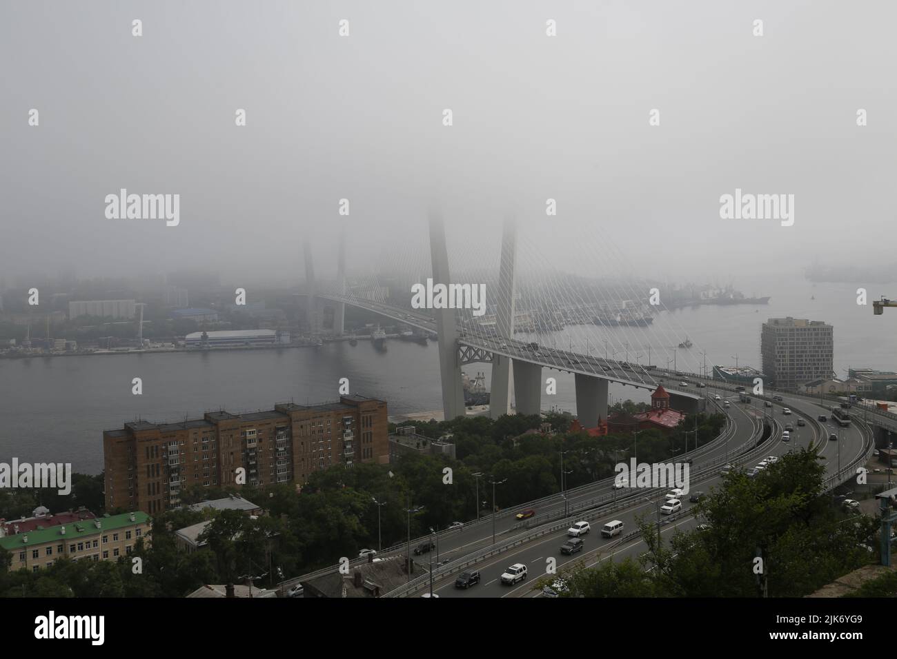 Golden bridge hi-res stock photography and images - Alamy