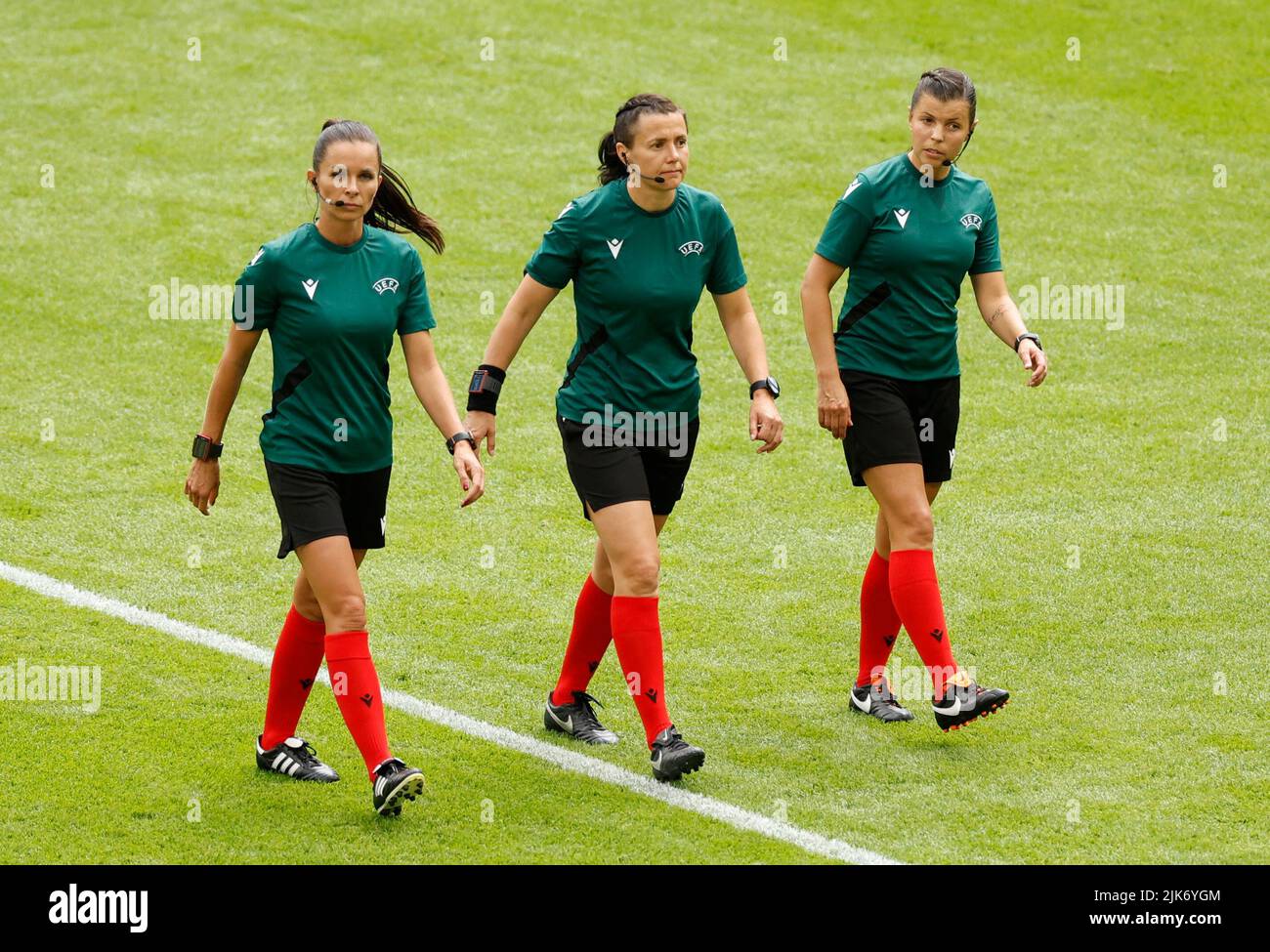 Referee maryna striletska hi-res stock photography and images - Alamy
