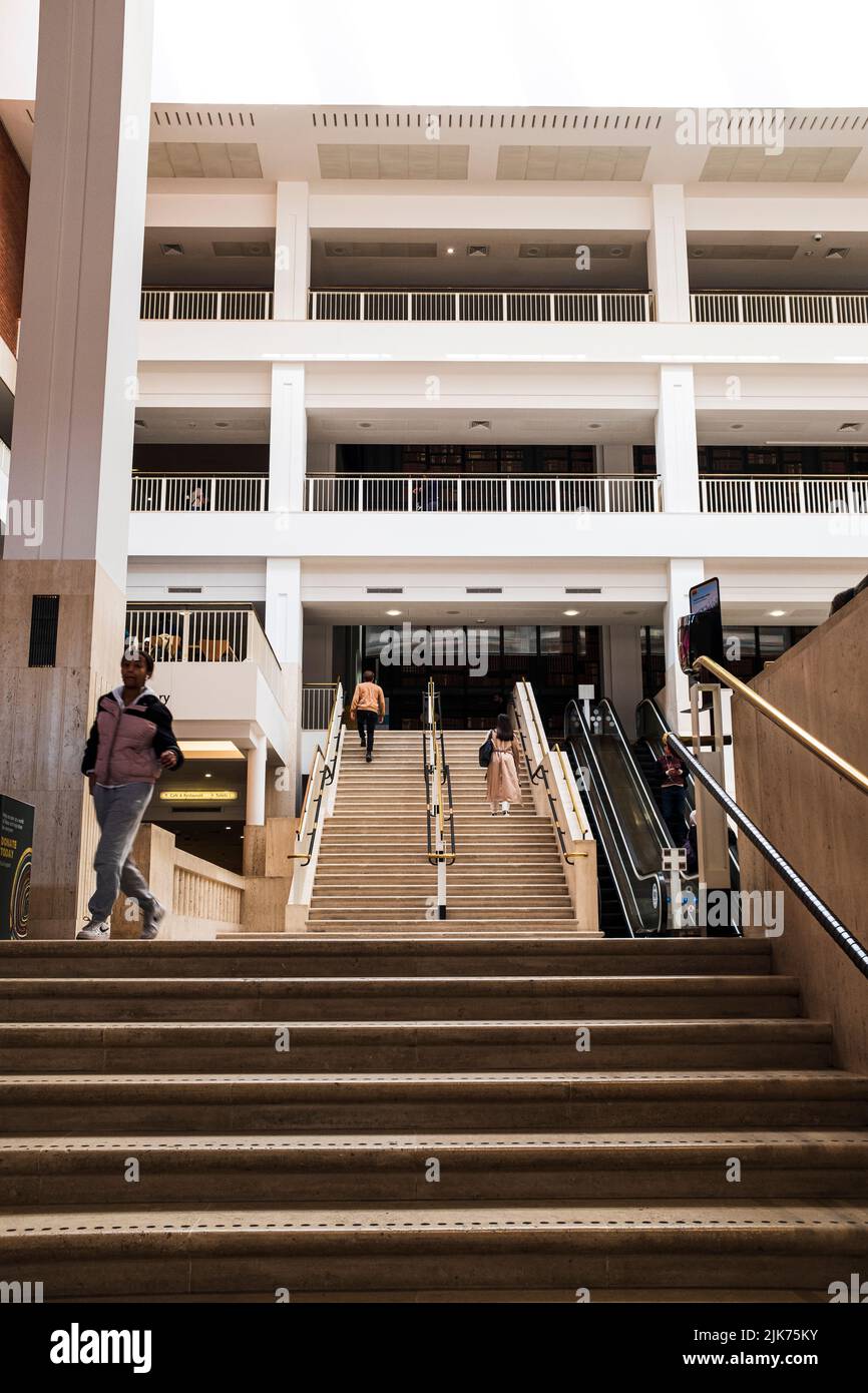The British Library, London Stock Photo - Alamy