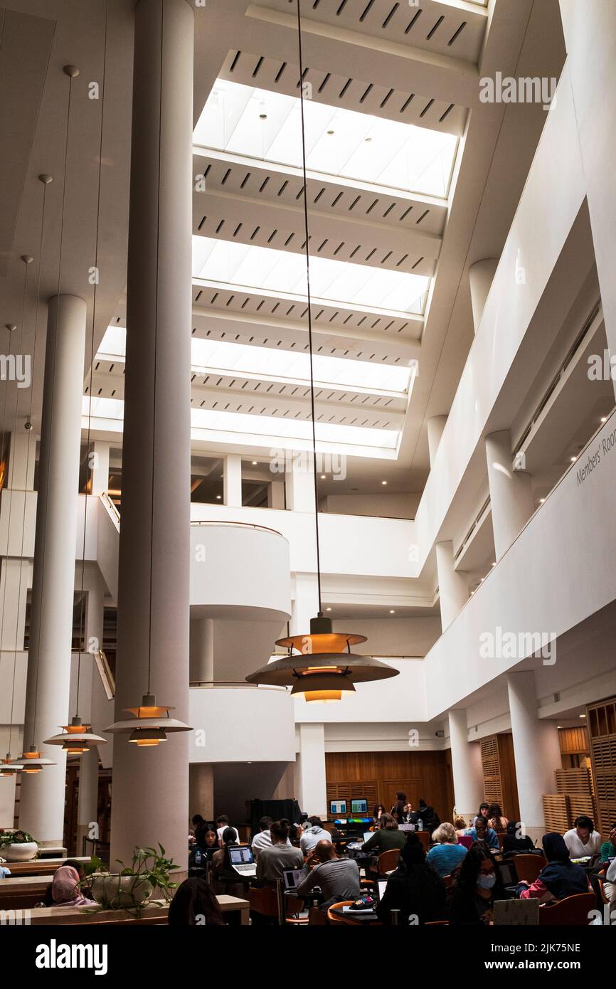 The British Library, London Stock Photo - Alamy