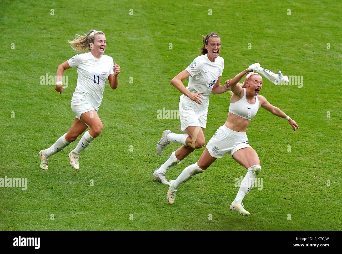 England's Chloe Kelly (right) celebrates scoring their side's second ...
