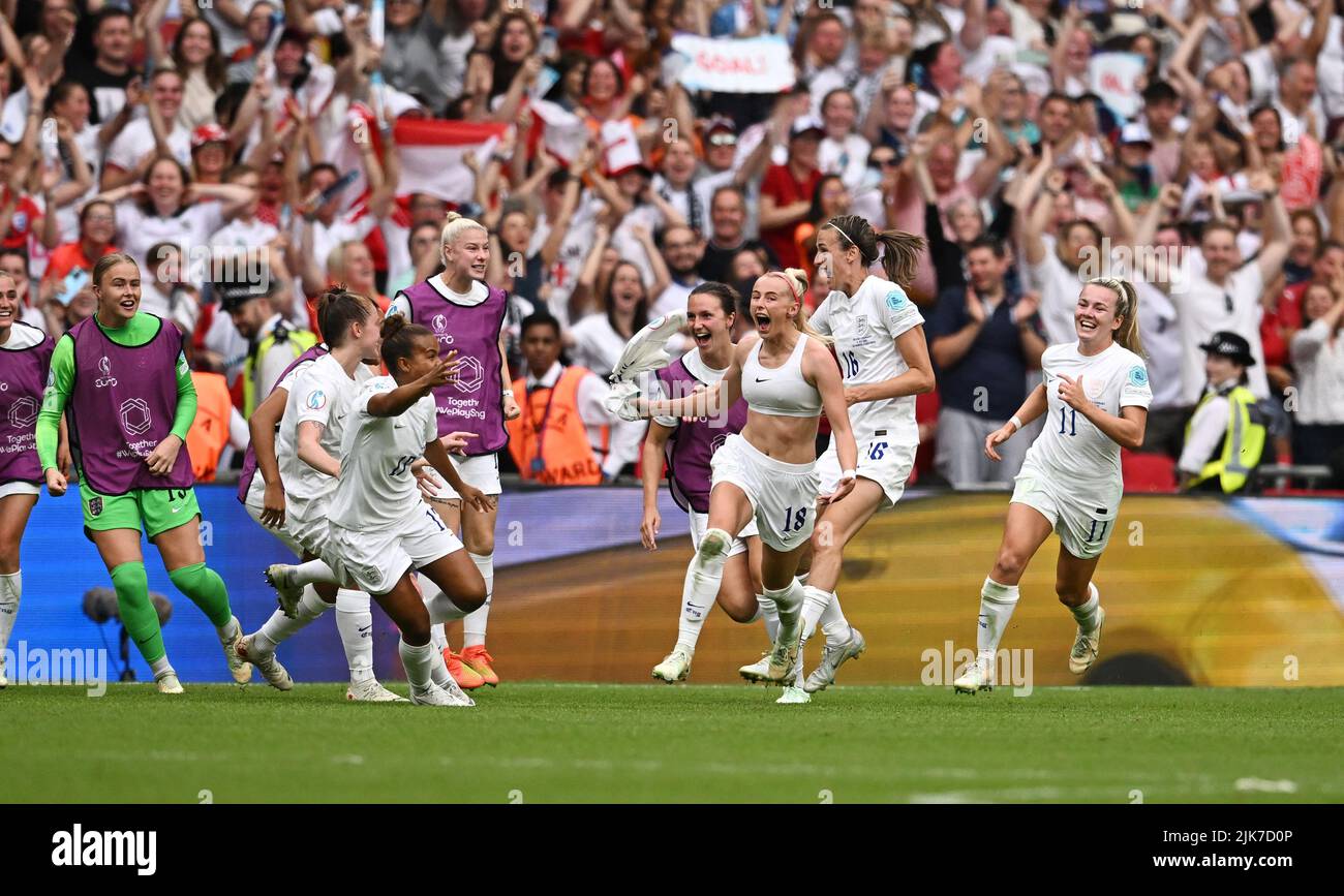 Chloe kelly goal england hi-res stock photography and images - Alamy