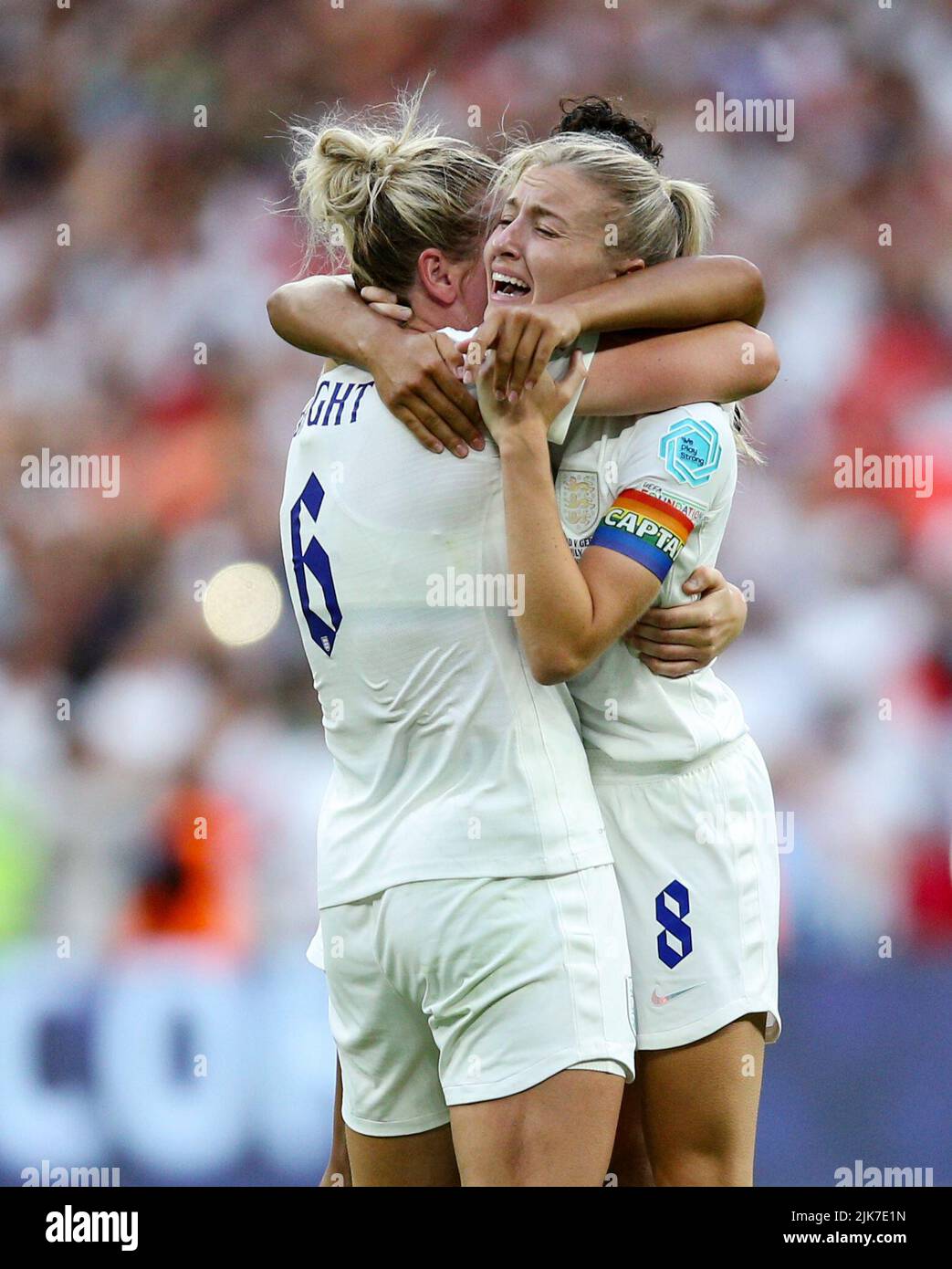 Leah williamson celebrate hi-res stock photography and images - Alamy