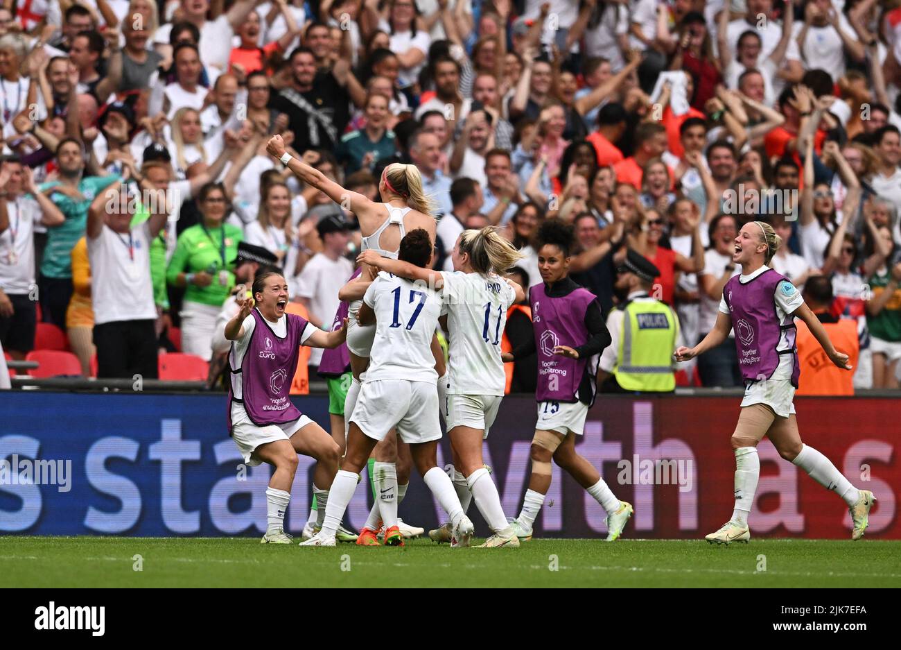 Chloe kelly goal england hi-res stock photography and images - Alamy