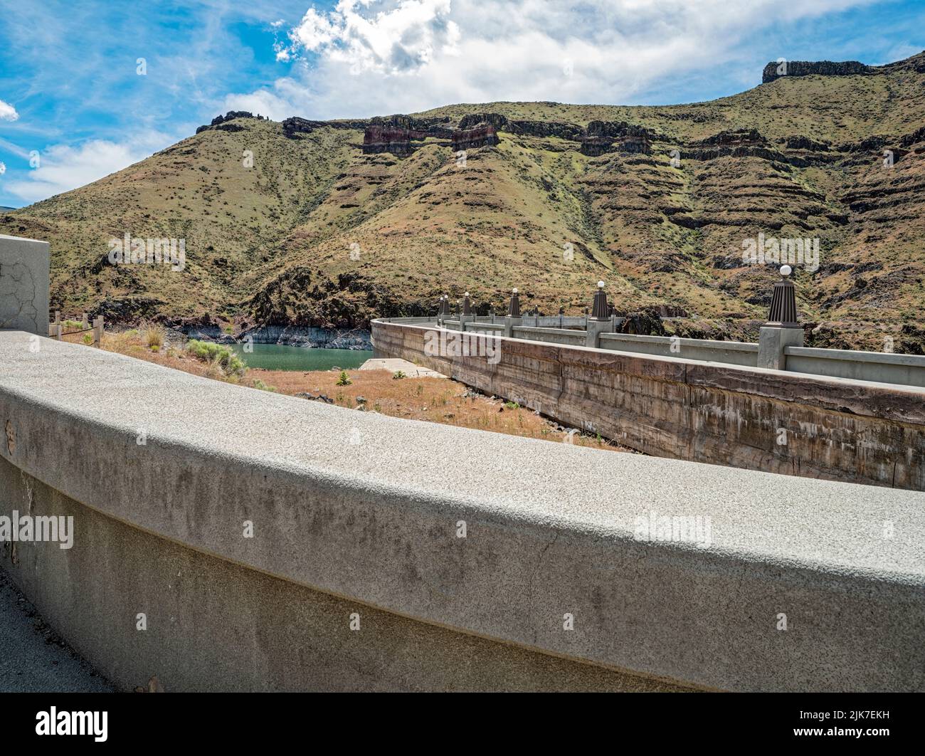 The top of the concrete arch of the Owyhee Dam, Oregon, USA Stock Photo ...