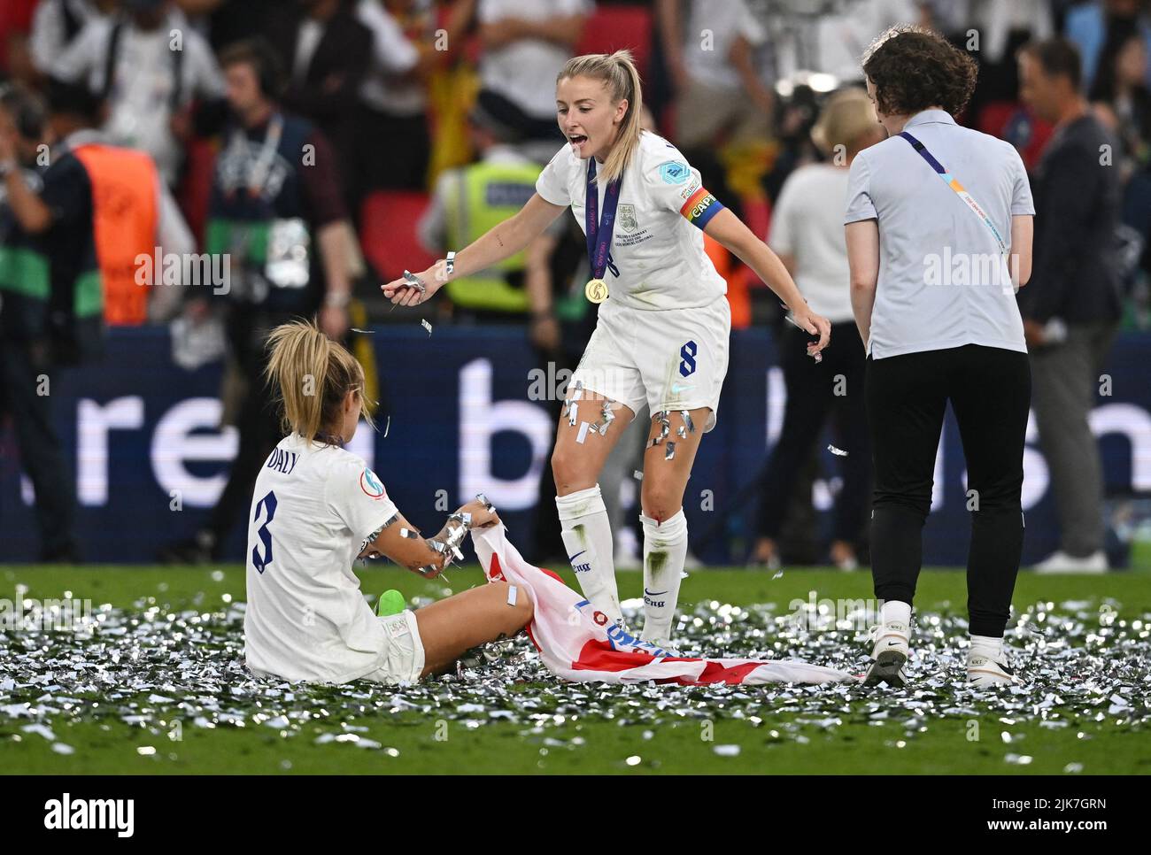 England euro 2022 final leah williamson hi-res stock photography and ...