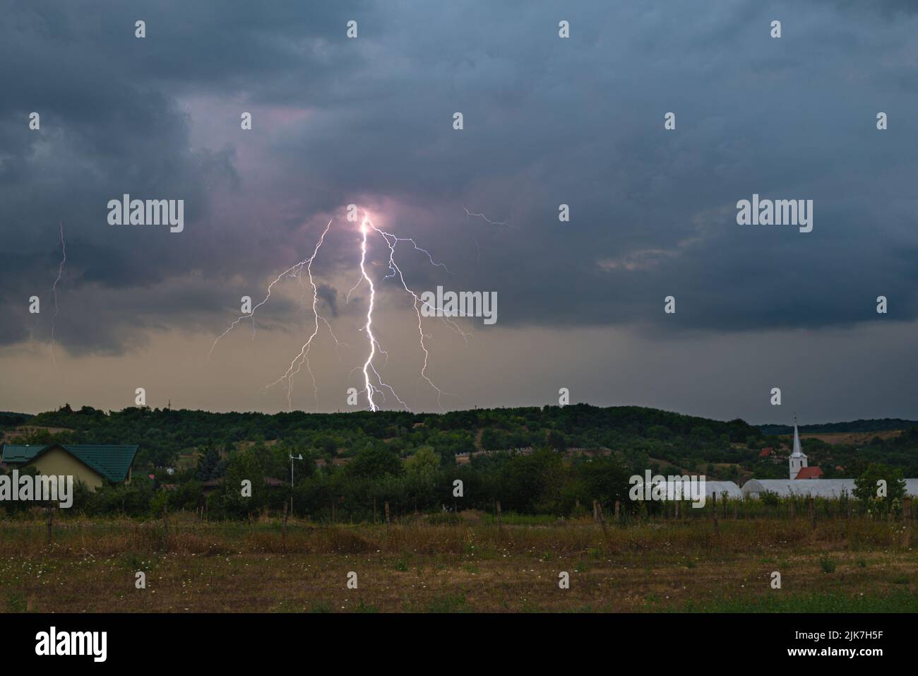 Daytime severe weather hi-res stock photography and images - Alamy